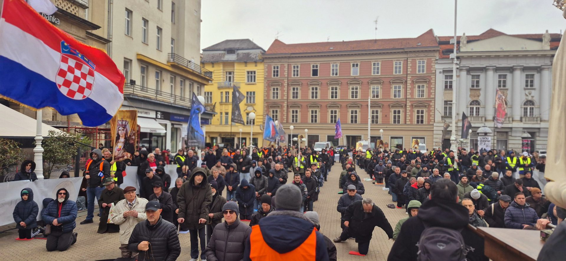 PROVJERENO Koje su molitvene nakane javnih molitelja krunice? – Muževni budite